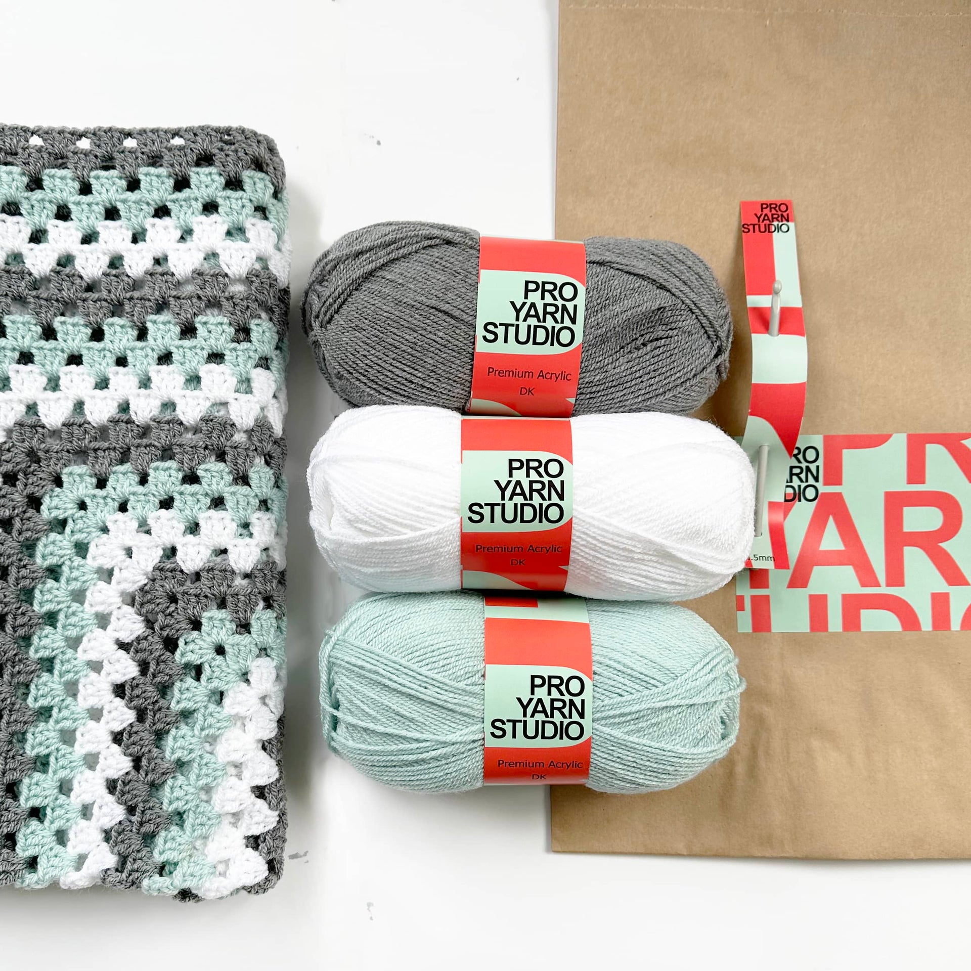 Big Granny Square Blanket Kit – Pro Yarn Studio Ltd